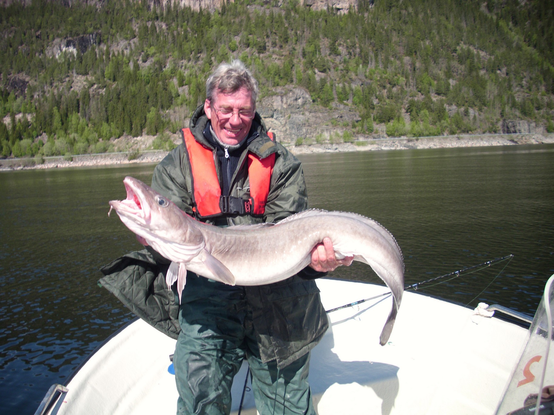 Trondheimfjord, Angel Resort in Trondheim (Norwegen) - Fjord Tours